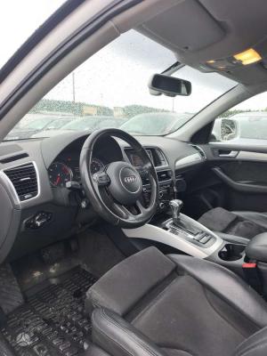 White Audi Q5 2013 in Vilnius, with an engine capacity of 2.00 L and mileage of 215 thousand km for 9350 €, photo 12 on AUTOMOTO.COM.LV