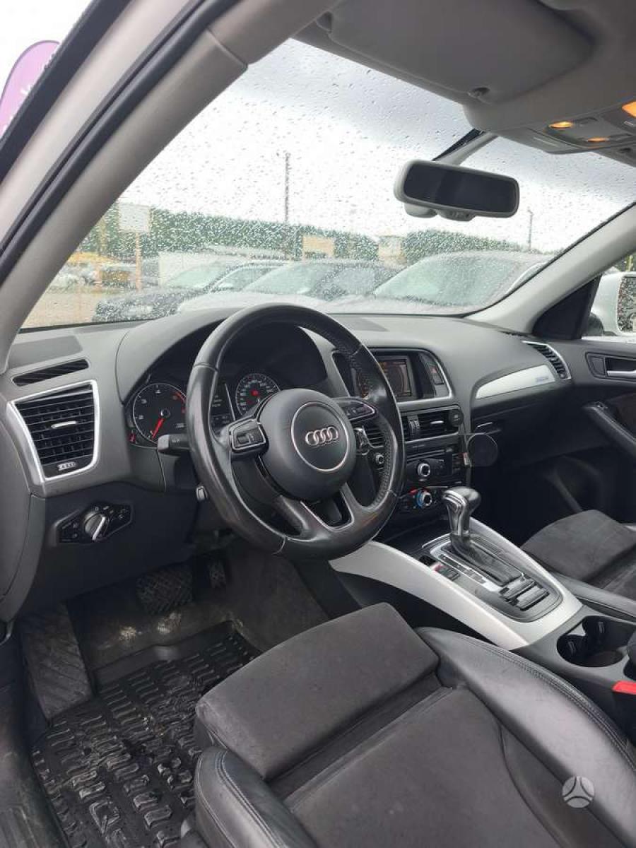 White Audi Q5 2013 in Vilnius, with an engine capacity of 2.00 L and mileage of 215 thousand km for 9350 €, photo 13 on AUTOMOTO.COM.LV