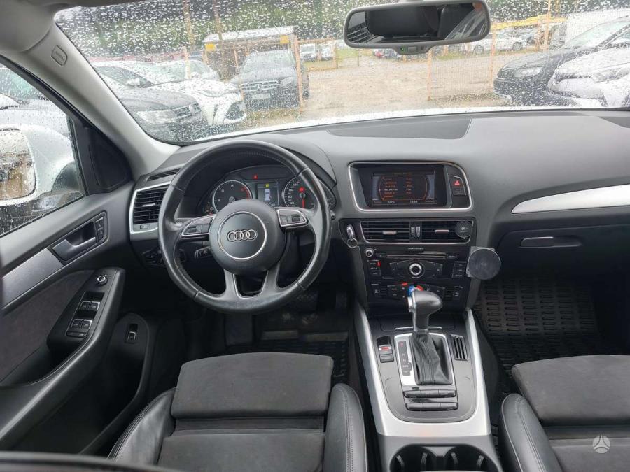 White Audi Q5 2013 in Vilnius, with an engine capacity of 2.00 L and mileage of 215 thousand km for 9350 €, photo 17 on AUTOMOTO.COM.LV