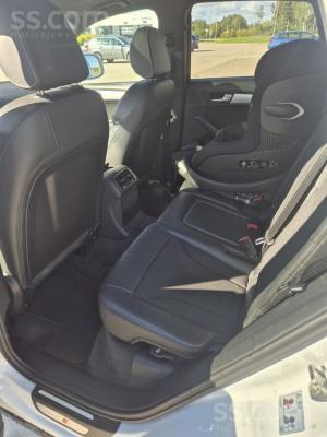 White Audi Q5 2013 in Tukums, with an engine capacity of 2.00 L and mileage of 327 thousand km for 12250 €, photo 7 on AUTOMOTO.COM.LV