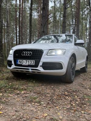 White Audi Q5 2013 in Riga, with an engine capacity of 3.00 L and mileage of 268 thousand km for 16400 €, photo 4 on AUTOMOTO.COM.LV