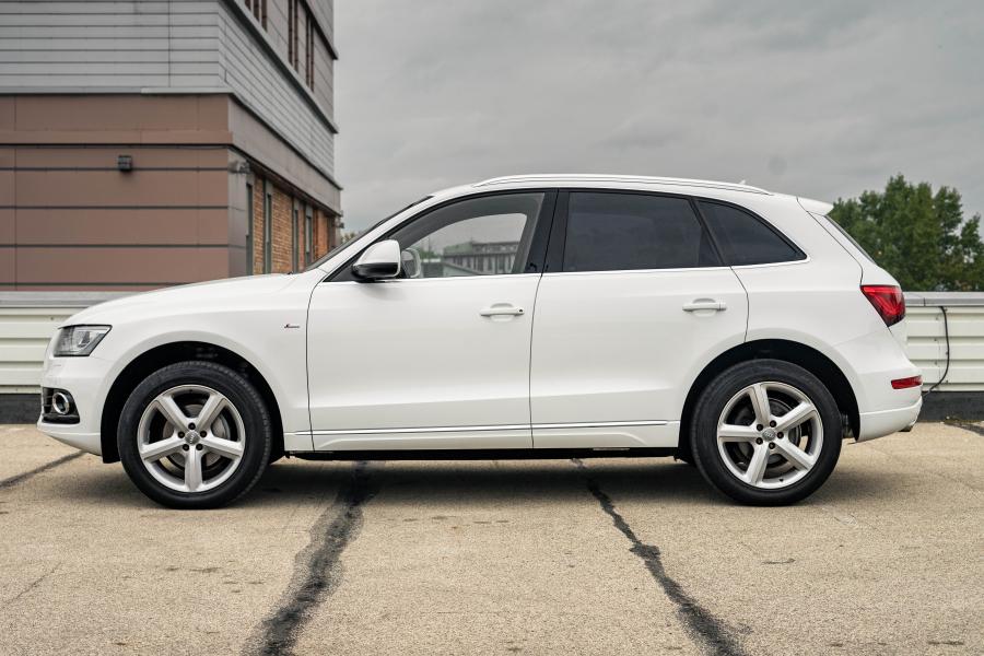 Balts Audi Q5 2013 Rīga, ar dzinēja tilpumu 2.00 L un nobraukumu 197 tūkst. km par 14550 €, foto 11 vietnē AUTOMOTO.COM.LV
