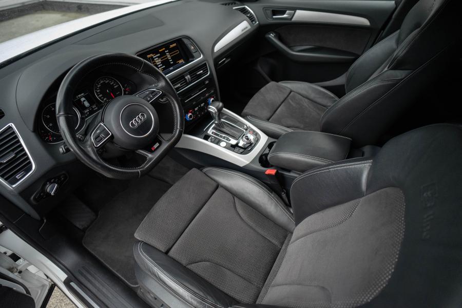 Balts Audi Q5 2013 Rīga, ar dzinēja tilpumu 2.00 L un nobraukumu 197 tūkst. km par 14550 €, foto 12 vietnē AUTOMOTO.COM.LV