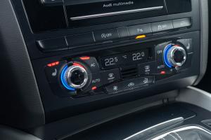 Balts Audi Q5 2013 Rīga, ar dzinēja tilpumu 2.00 L un nobraukumu 197 tūkst. km par 14550 €, foto 22 vietnē AUTOMOTO.COM.LV