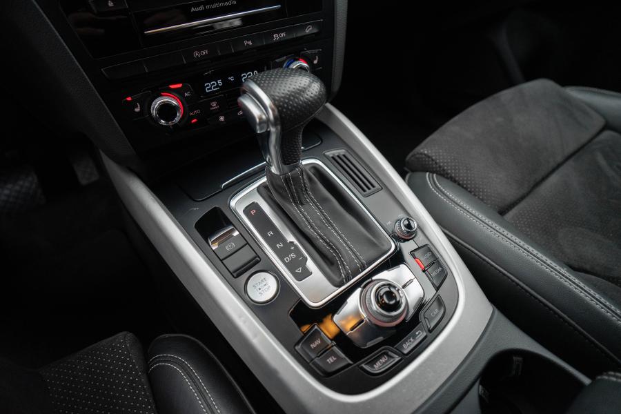 Balts Audi Q5 2013 Rīga, ar dzinēja tilpumu 2.00 L un nobraukumu 197 tūkst. km par 14550 €, foto 23 vietnē AUTOMOTO.COM.LV