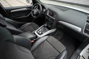 Balts Audi Q5 2013 Rīga, ar dzinēja tilpumu 2.00 L un nobraukumu 197 tūkst. km par 14550 €, foto 28 vietnē AUTOMOTO.COM.LV