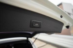Balts Audi Q5 2013 Rīga, ar dzinēja tilpumu 2.00 L un nobraukumu 197 tūkst. km par 14550 €, foto 32 vietnē AUTOMOTO.COM.LV