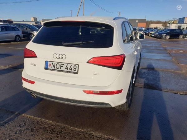 White Audi Q5 2014 in Kaunas, with an engine capacity of 2.00 L and mileage of 360 thousand km for 9555 €, photo 3 on AUTOMOTO.COM.LV