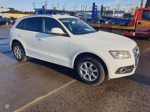 White Audi Q5 2014 in Kaunas, with an engine capacity of 2.00 L and mileage of 360 thousand km for 9555 €, photo 5 on AUTOMOTO.COM.LV