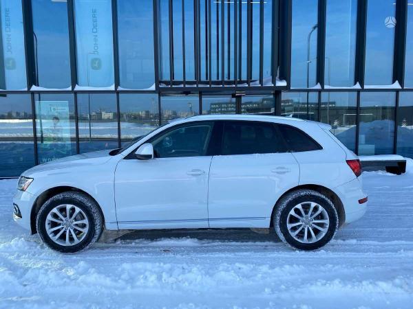 White Audi Q5 2014 in Vilnius, with an engine capacity of 1.98 L and mileage of 138 thousand km for 13900 €, photo 6 on AUTOMOTO.COM.LV
