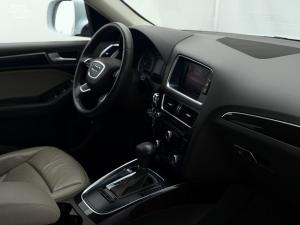 White Audi Q5 2014 in Avizieniai, with an engine capacity of 2.00 L and mileage of 139 thousand km for 7990 €, photo 16 on AUTOMOTO.COM.LV