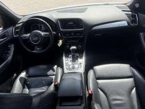 Balts Audi Q5 2014 Marijampole, ar dzinēja tilpumu 2.97 L un nobraukumu 281 tūkst. km par 9950 €, foto 15 vietnē AUTOMOTO.COM.LV
