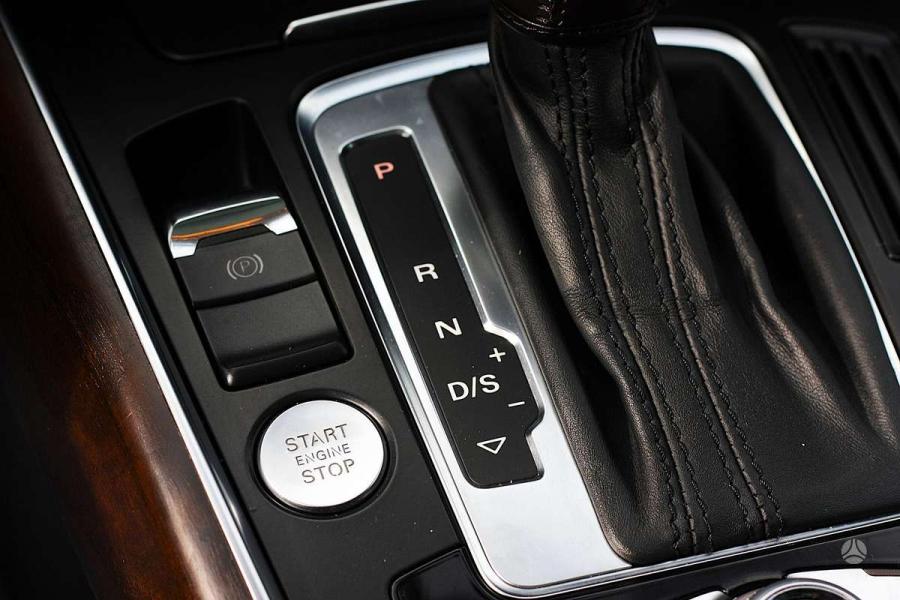 Balts Audi Q5 2014 Kretinga, ar dzinēja tilpumu 2.97 L un nobraukumu 313 tūkst. km par 12999 €, foto 37 vietnē AUTOMOTO.COM.LV