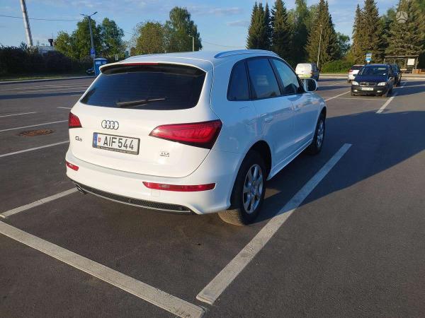 White Audi Q5 2014 in Kaunas, with an engine capacity of 2.00 L and mileage of 370 thousand km for 10400 €, photo 4 on AUTOMOTO.COM.LV