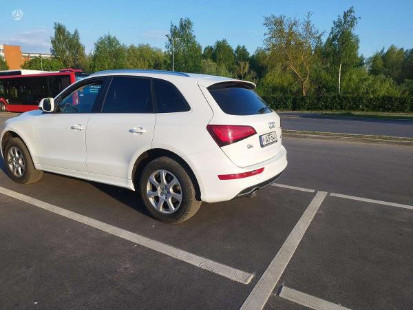 White Audi Q5 2014 in Kaunas, with an engine capacity of 2.00 L and mileage of 370 thousand km for 10400 €, photo 5 on AUTOMOTO.COM.LV