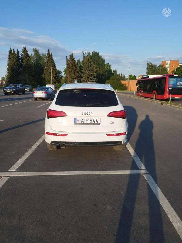 White Audi Q5 2014 in Kaunas, with an engine capacity of 2.00 L and mileage of 370 thousand km for 10400 €, photo 6 on AUTOMOTO.COM.LV