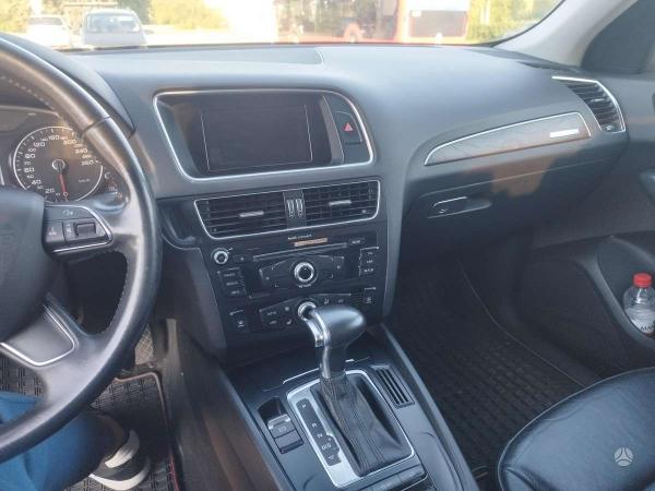 White Audi Q5 2014 in Kaunas, with an engine capacity of 2.00 L and mileage of 370 thousand km for 10400 €, photo 9 on AUTOMOTO.COM.LV