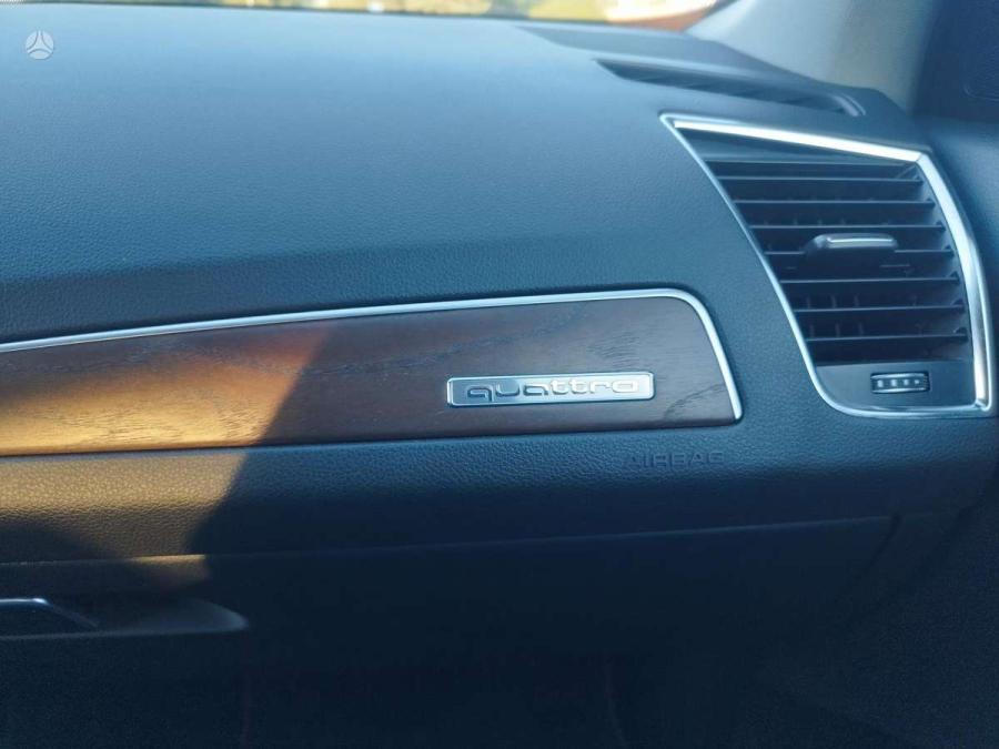 Balts Audi Q5 2014 Kauņa, ar dzinēja tilpumu 2.00 L un nobraukumu 370 tūkst. km par 10400 €, foto 11 vietnē AUTOMOTO.COM.LV