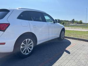 White Audi Q5 2014 in Klaipeda, with an engine capacity of 1.98 L and mileage of 177 thousand km for 13200 €, photo 6 on AUTOMOTO.COM.LV