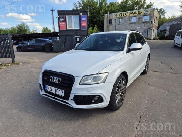 White Audi Q5 2014 in Riga, with an engine capacity of 3.00 L and mileage of 300 thousand km for 13990 €, photo 1 on AUTOMOTO.COM.LV