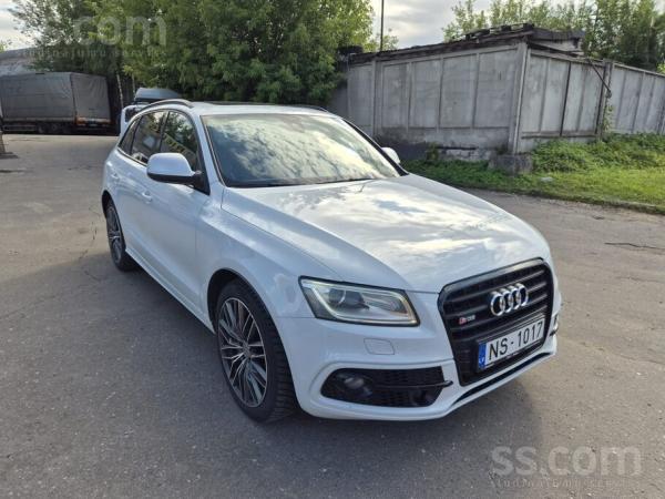 White Audi Q5 2014 in Riga, with an engine capacity of 3.00 L and mileage of 300 thousand km for 13990 €, photo 2 on AUTOMOTO.COM.LV