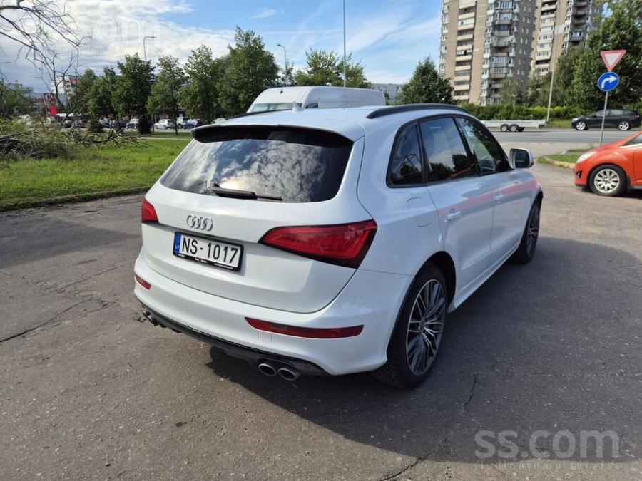 Balts Audi Q5 2014 Rīga, ar dzinēja tilpumu 3.00 L un nobraukumu 300 tūkst. km par 13990 €, foto 7 vietnē AUTOMOTO.COM.LV