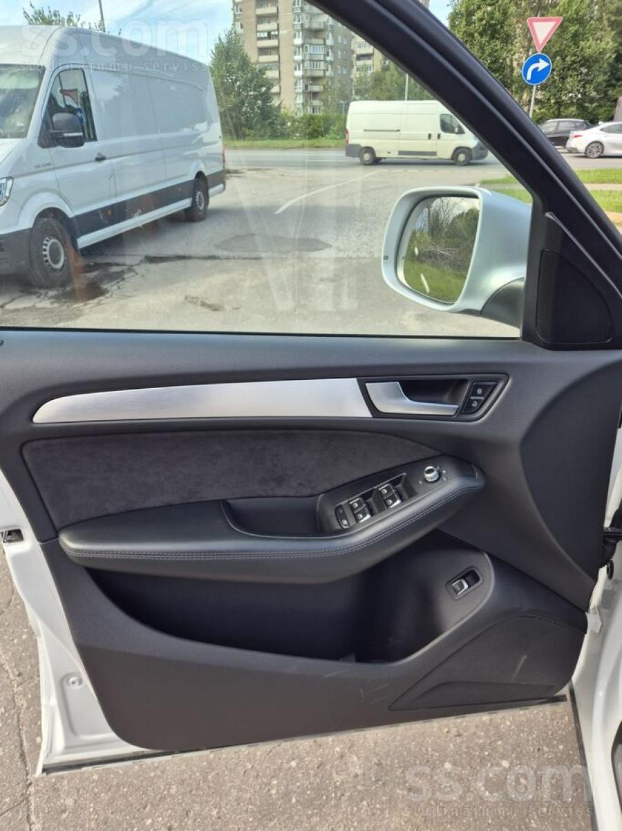 Balts Audi Q5 2014 Rīga, ar dzinēja tilpumu 3.00 L un nobraukumu 300 tūkst. km par 13990 €, foto 16 vietnē AUTOMOTO.COM.LV
