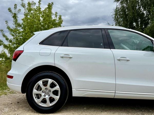 White Audi Q5 2014 in Siauliai, with an engine capacity of 1.97 L and mileage of 247 thousand km for 14950 €, photo 9 on AUTOMOTO.COM.LV