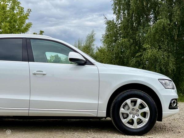 White Audi Q5 2014 in Siauliai, with an engine capacity of 1.97 L and mileage of 247 thousand km for 14950 €, photo 10 on AUTOMOTO.COM.LV