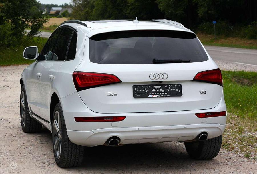White Audi Q5 2014 in Kretinga, with an engine capacity of 2.97 L and mileage of 313 thousand km for 12999 €, photo 15 on AUTOMOTO.COM.LV