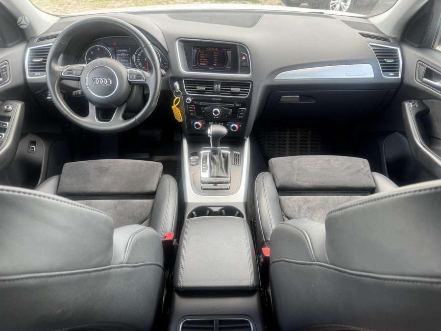 White Audi Q5 2014 in Vilnius, with an engine capacity of 2.00 L and mileage of 222 thousand km for 13350 €, photo 10 on AUTOMOTO.COM.LV