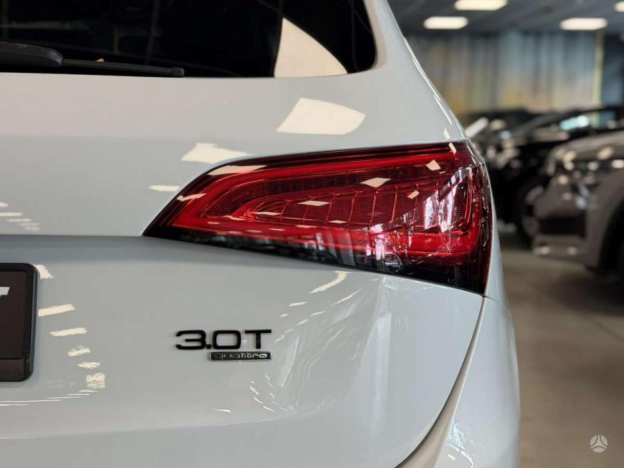White Audi Q5 2014 in Klaipeda, with an engine capacity of 3.00 L and mileage of 113 thousand km for 14300 €, photo 8 on AUTOMOTO.COM.LV
