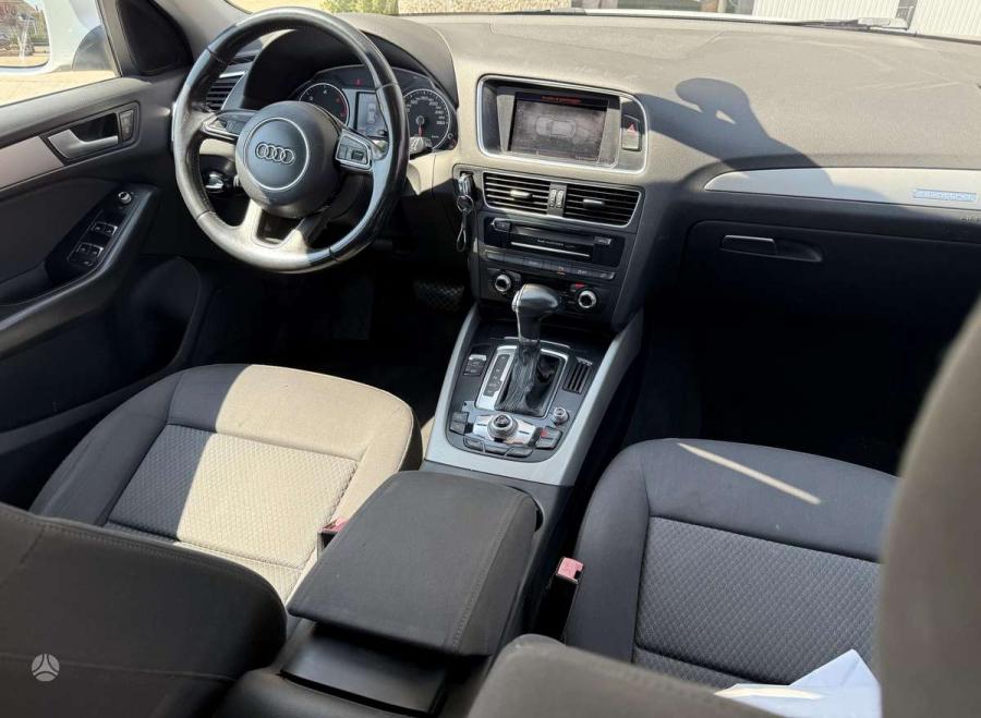 Balts Audi Q5 2014 Šauļi, ar dzinēja tilpumu 1.97 L un nobraukumu 300 tūkst. km par 9200 €, foto 9 vietnē AUTOMOTO.COM.LV