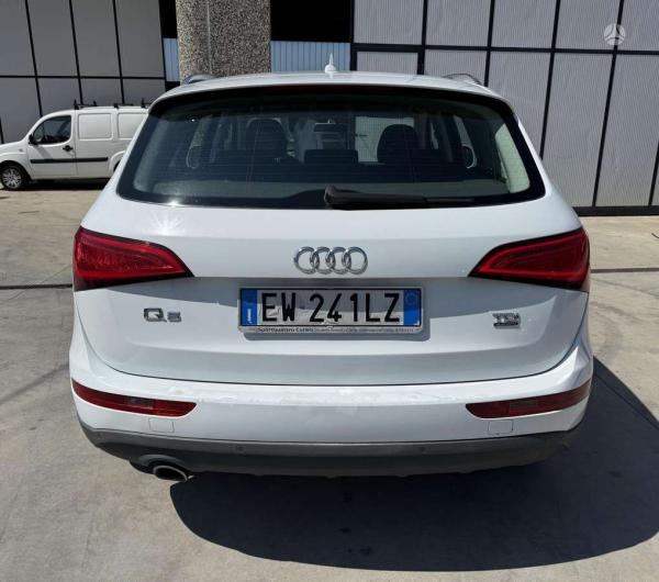 White Audi Q5 2014 in Siauliai, with an engine capacity of 1.97 L and mileage of 300 thousand km for 9200 €, photo 6 on AUTOMOTO.COM.LV