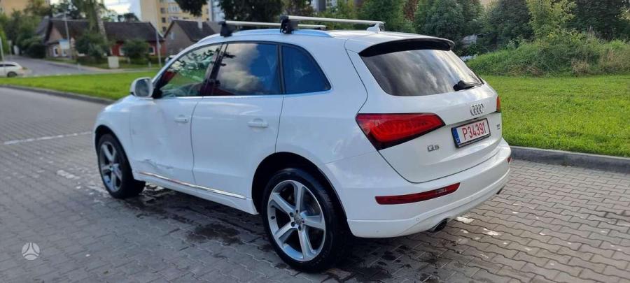 White Audi Q5 2014 in Vilnius, with an engine capacity of 2.97 L and mileage of 238 thousand km for 9999 €, photo 9 on AUTOMOTO.COM.LV