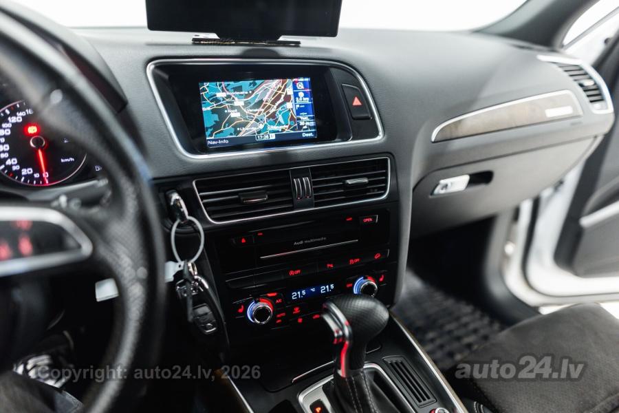Balts Audi Q5 2014 Tallina, ar dzinēja tilpumu 2.00 L un nobraukumu 125 tūkst. km par 13990 €, foto 24 vietnē AUTOMOTO.COM.LV