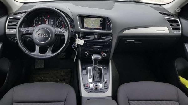 Audi Q5 2014 in Siauliai on AUTOMOTO.COM.LV White Audi Q5 2014 in Siauliai, with an engine capacity of 1.97 L and mileage of 300 thousand km for 9700 β¬, photo 11 on AUTOMOTO.COM.LV