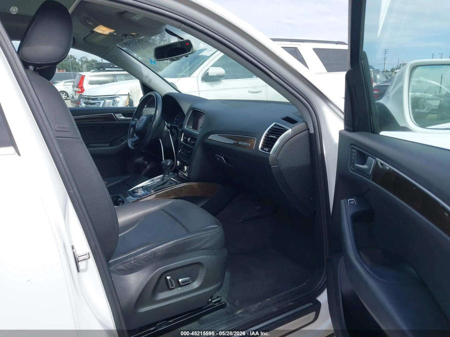 White Audi Q5 2014 in Vilnius, with an engine capacity of 2.97 L and mileage of 238 thousand km for 9700 €, photo 10 on AUTOMOTO.COM.LV
