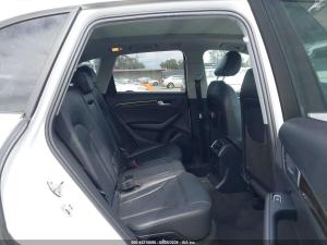 White Audi Q5 2014 in Vilnius, with an engine capacity of 2.97 L and mileage of 238 thousand km for 9700 €, photo 13 on AUTOMOTO.COM.LV
