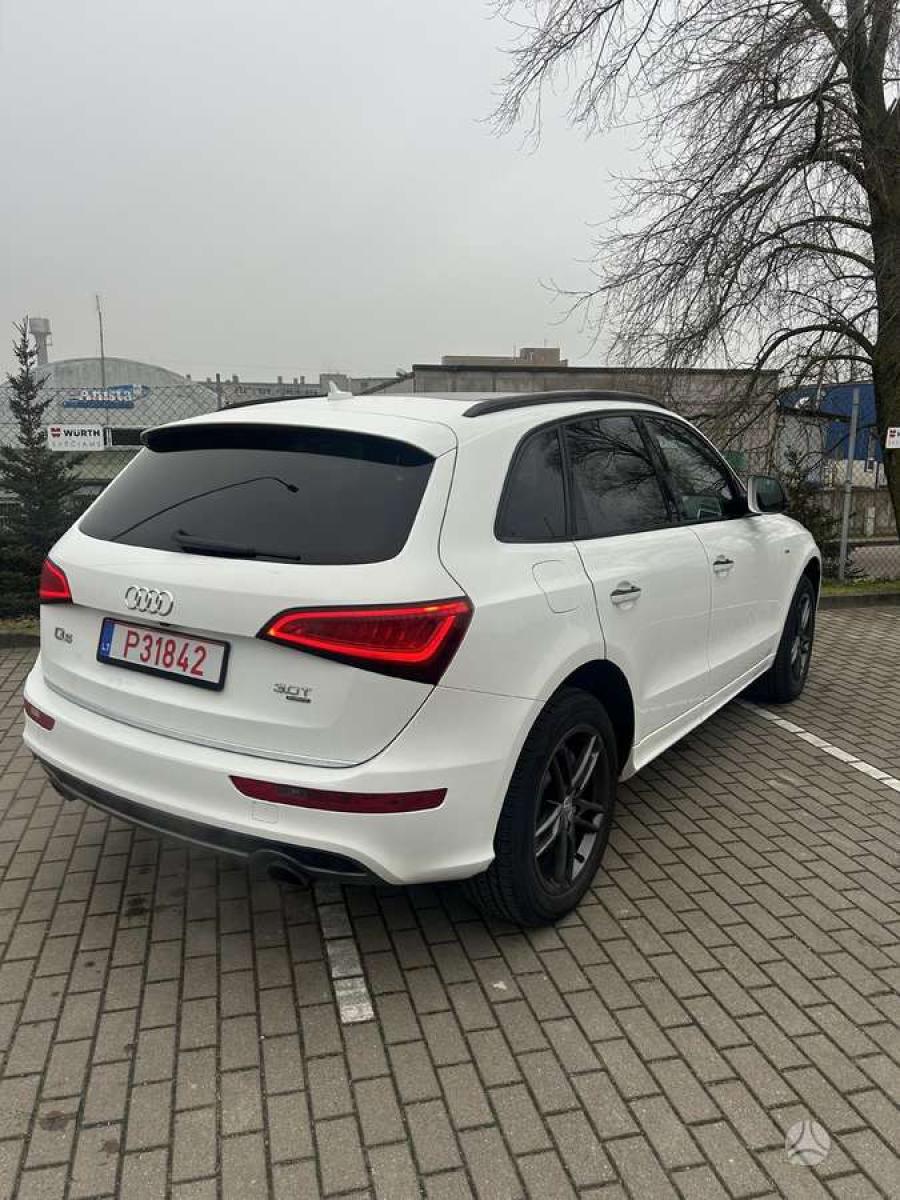 White Audi Q5 2015 in Klaipeda, with an engine capacity of 3.00 L and mileage of 180 thousand km for 13200 €, photo 3 on AUTOMOTO.COM.LV