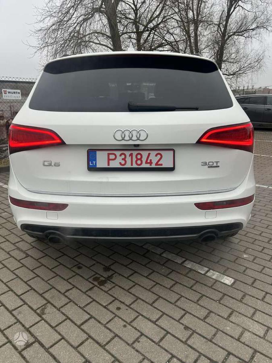 White Audi Q5 2015 in Klaipeda, with an engine capacity of 3.00 L and mileage of 180 thousand km for 13200 €, photo 4 on AUTOMOTO.COM.LV