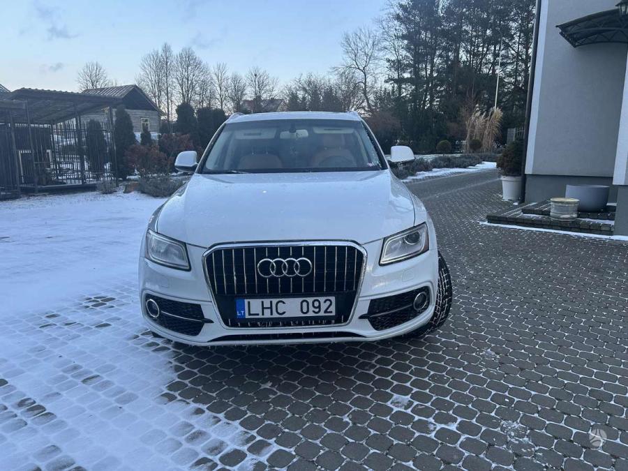 White Audi Q5 2015 in Kedainiai, with an engine capacity of 1.98 L and mileage of 220 thousand km for 12000 €, photo 3 on AUTOMOTO.COM.LV