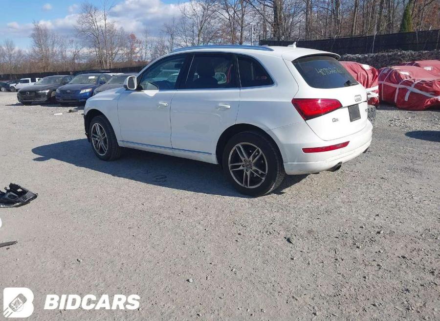 White Audi Q5 2015 in Klaipeda, with an engine capacity of 2.00 L and mileage of 156 thousand km for 12999 €, photo 38 on AUTOMOTO.COM.LV