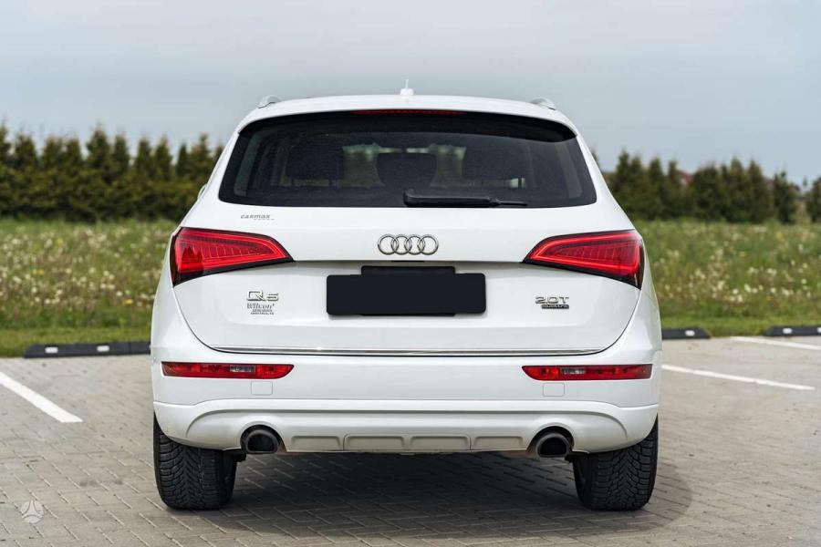 White Audi Q5 2015 in Klaipeda, with an engine capacity of 2.00 L and mileage of 156 thousand km for 12989 €, photo 14 on AUTOMOTO.COM.LV