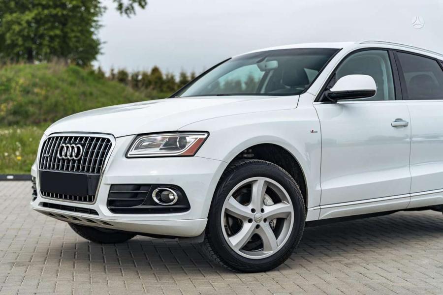 White Audi Q5 2015 in Klaipeda, with an engine capacity of 2.00 L and mileage of 156 thousand km for 12999 €, photo 2 on AUTOMOTO.COM.LV