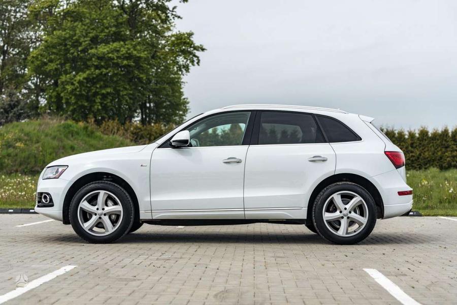 White Audi Q5 2015 in Klaipeda, with an engine capacity of 2.00 L and mileage of 156 thousand km for 12999 €, photo 11 on AUTOMOTO.COM.LV