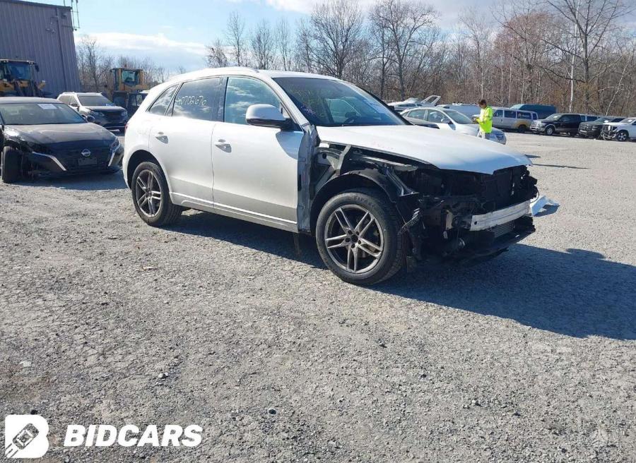 White Audi Q5 2015 in Klaipeda, with an engine capacity of 2.00 L and mileage of 156 thousand km for 12999 €, photo 36 on AUTOMOTO.COM.LV