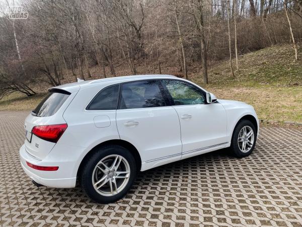 White Audi Q5 2015 in Vilnius, with an engine capacity of 2.00 L and mileage of 290 thousand km for 10900 €, photo 4 on AUTOMOTO.COM.LV