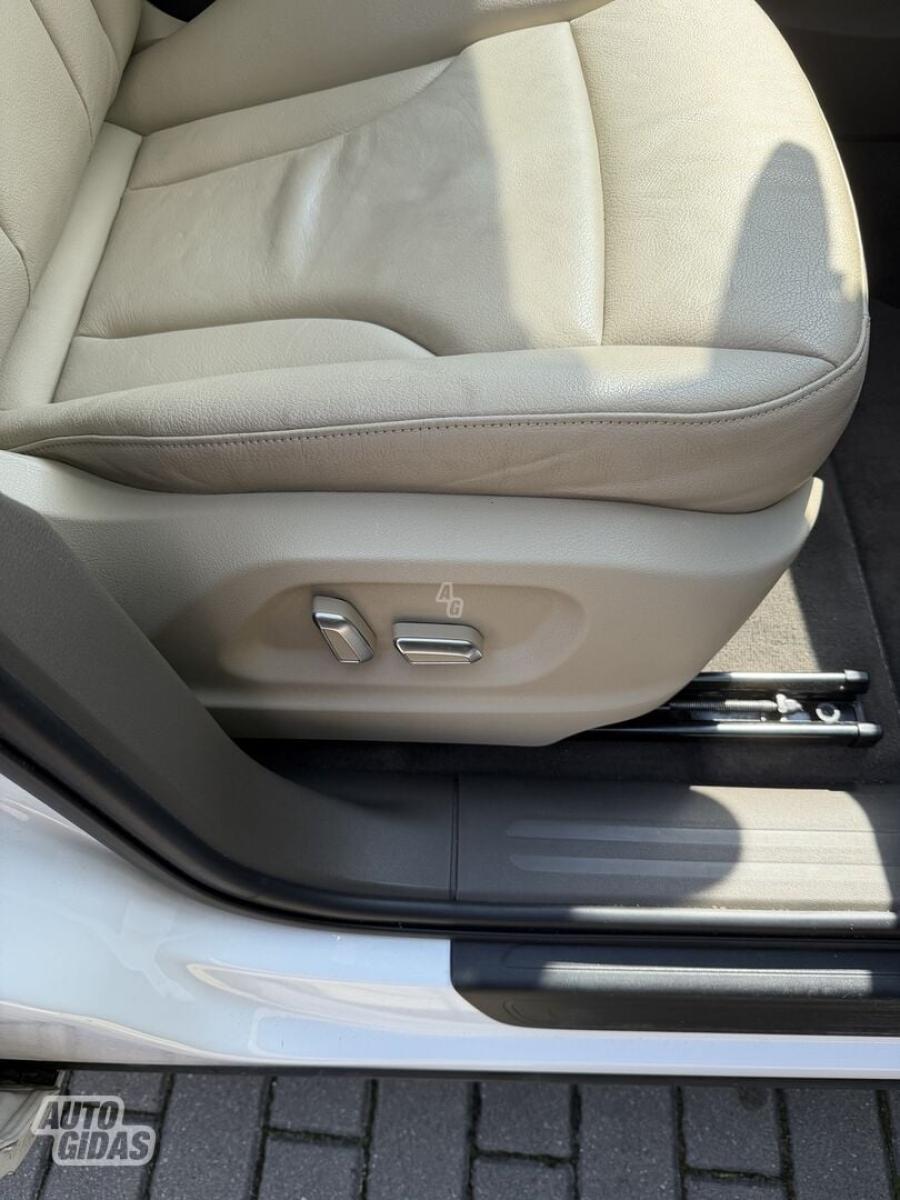 White Audi Q5 2015 in Vilnius, with an engine capacity of 2.00 L and mileage of 153 thousand km for 18000 €, photo 5 on AUTOMOTO.COM.LV
