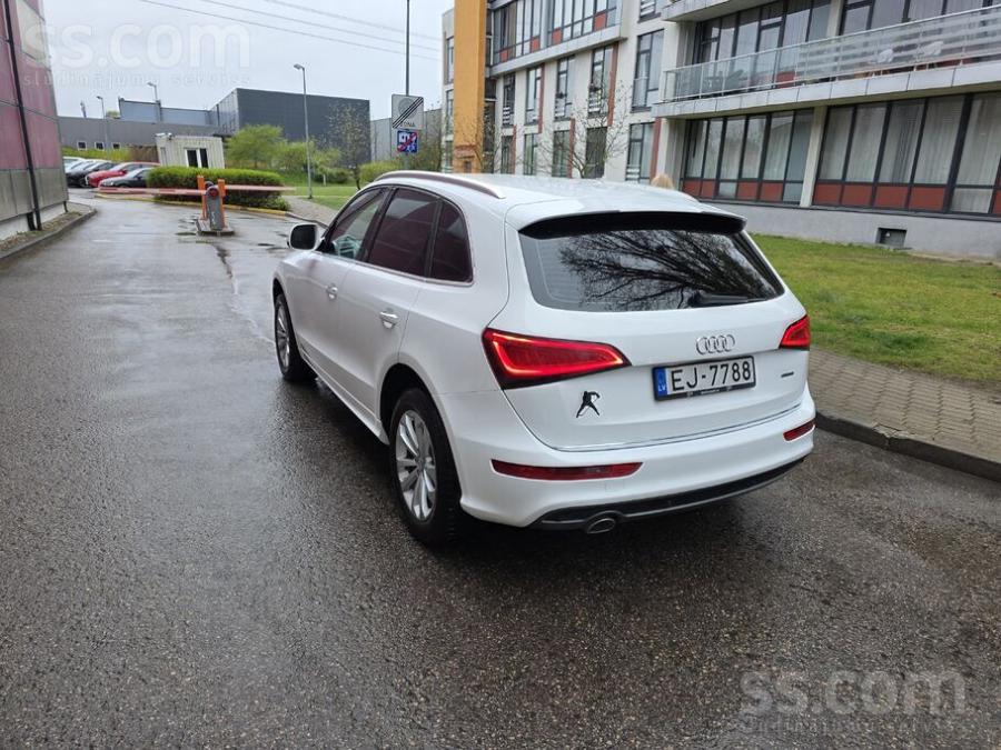 Белый Ауди Ку 5 2015 в Рига, объемом двигателя 2.00 л и пробегом 203 тыс. км за 15000 €, фото 4 на AUTOMOTO.COM.LV